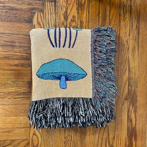 Retro Mushroom Woven Throw Blanket, Fungi Pattern, 60's 70's Groovy ...