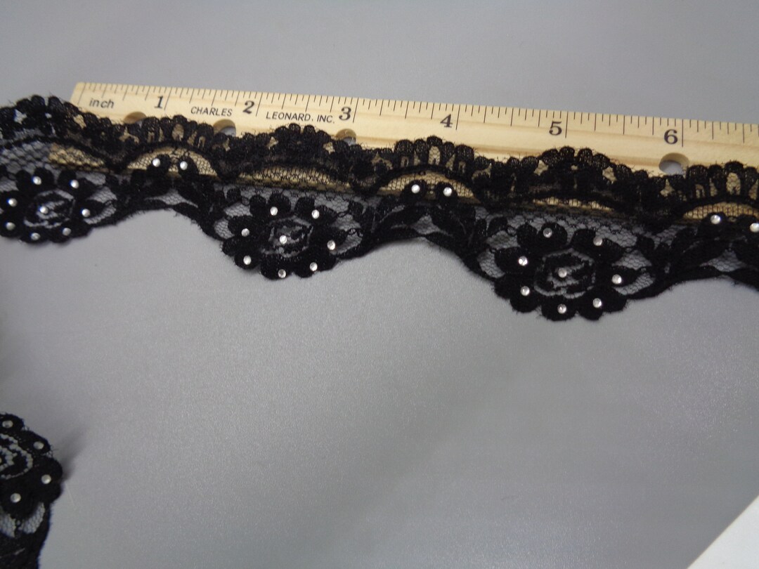 9 Yards of Scalloped Black Lace 1.5 Inch Trim - Etsy