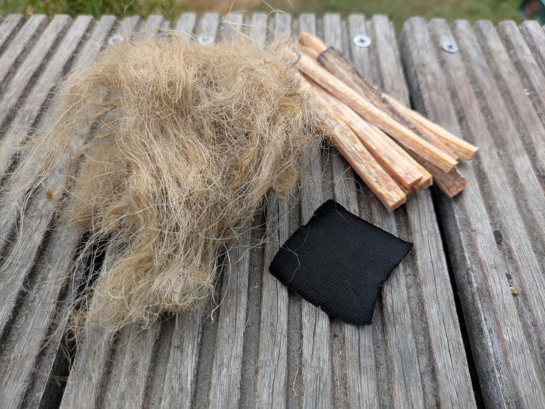 All Natural Fire Tinder Kit: Fatwood, Hemp & Char Cloth - Etsy UK
