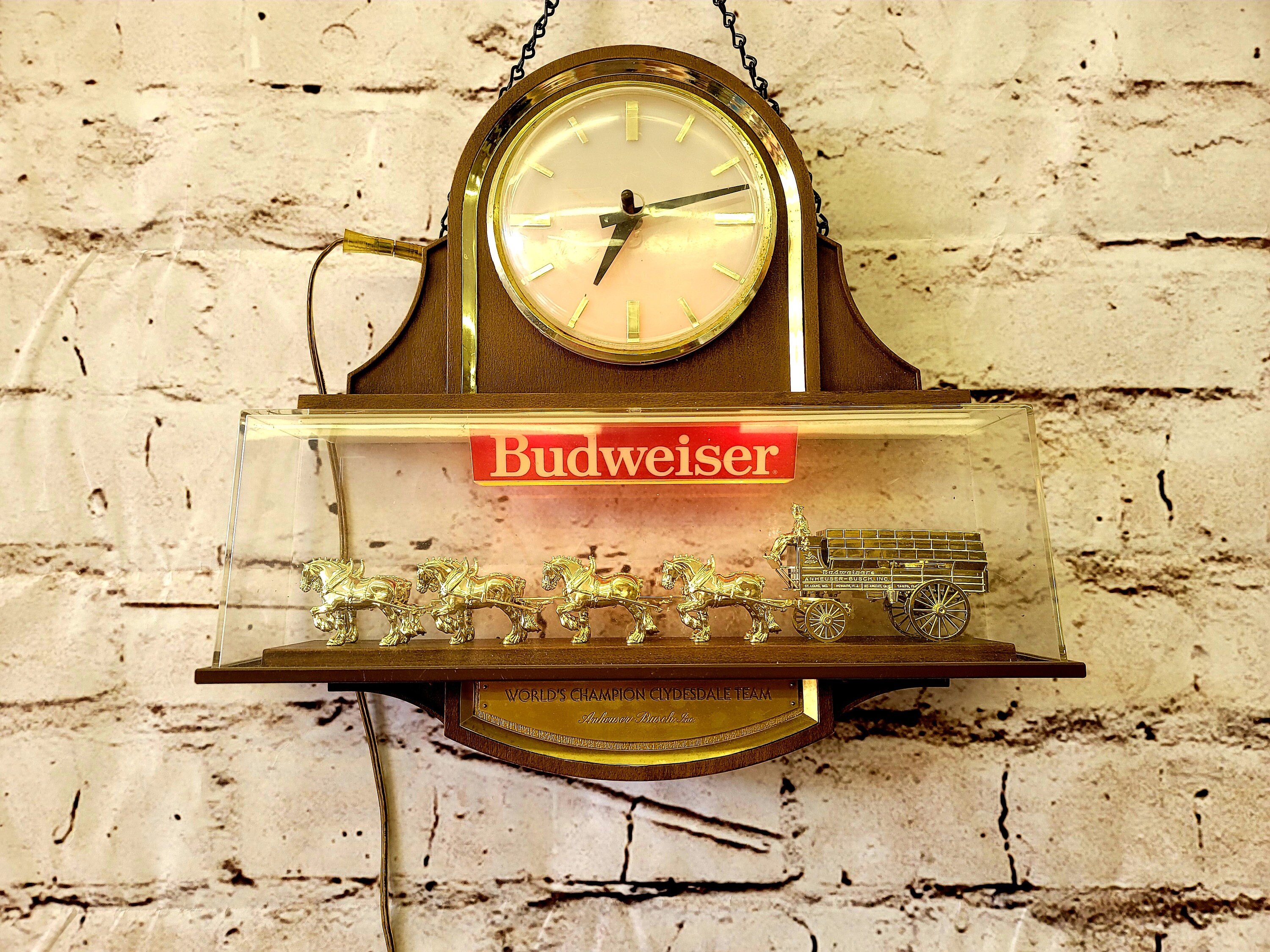 Budweiser Clock Clydesdale for sale| 81 ads for used Budweiser Clock ...