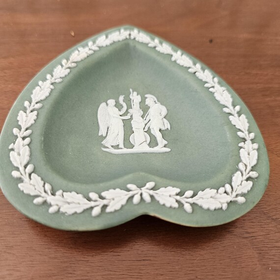 Wedgwood Spade Plate Green Trinket Dish England - Gem