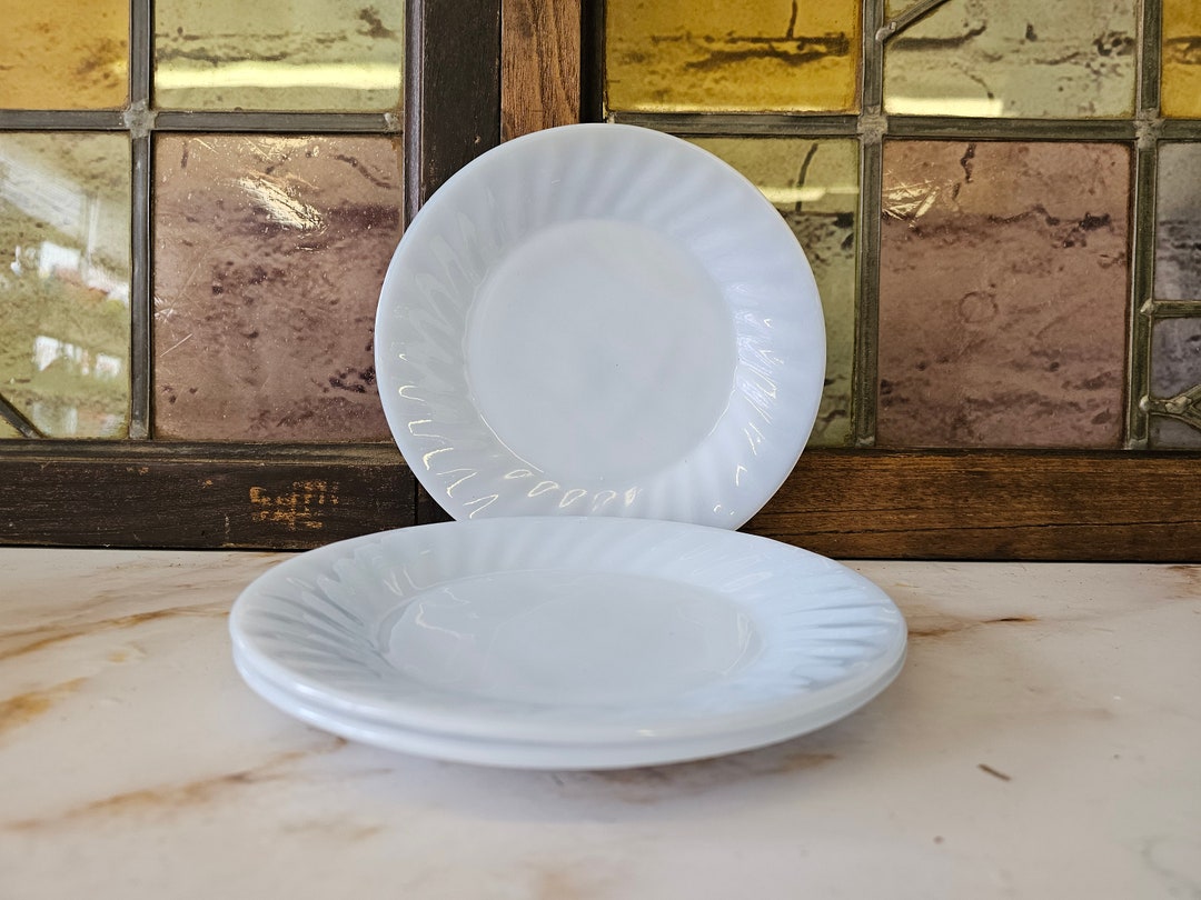 Vintage Fire-king Azurite Delphite Blue 8" Plates, Set of 3 - Etsy