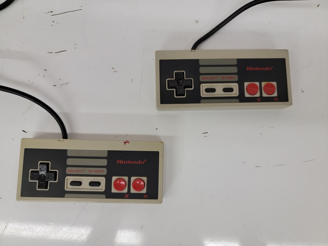 Original Nintendo NES Controller Set 2 Vintage Gaming Accessories ...