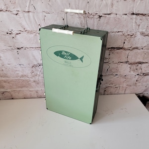 Wille Bait File Filled With Dozens of Lures - Etsy