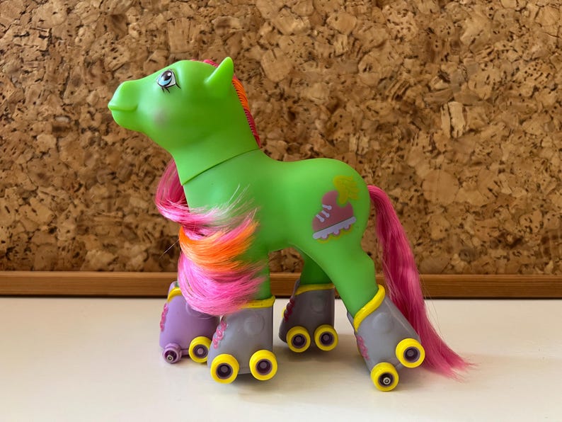 MLP G1 ‘hip Hop Rollerskate’ | My Little Pony | Vintage Pastel Ponies ...