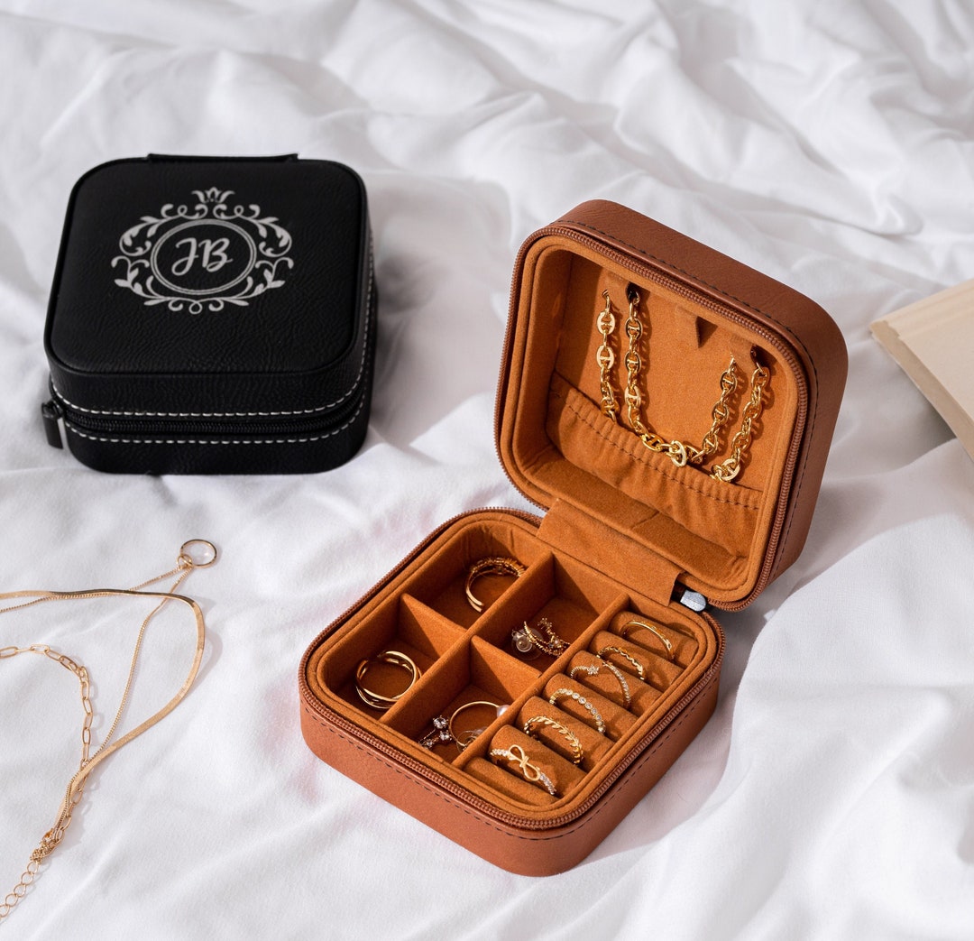 PERSONALIZED JEWELRY Case, Engraved Jewelry Box for Bridesmaids Gift ...