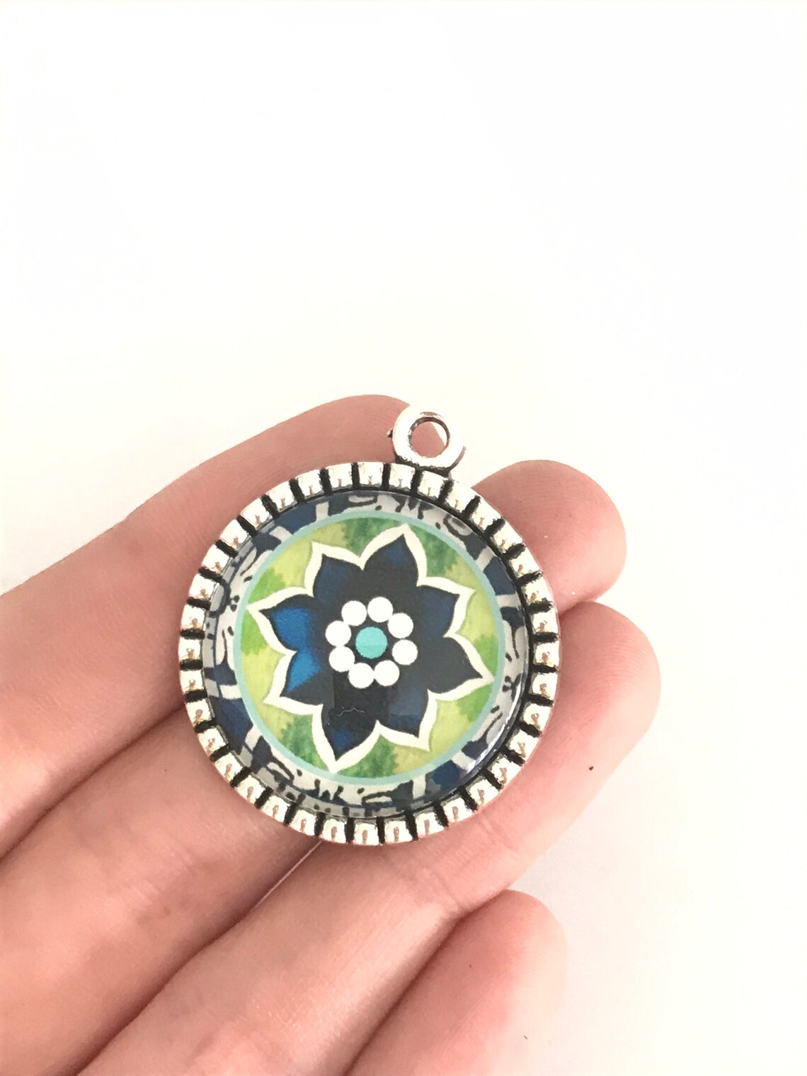 Round Glass Tile Pendant, Kaleidoscope Pendant, Green Flower Pendant ...