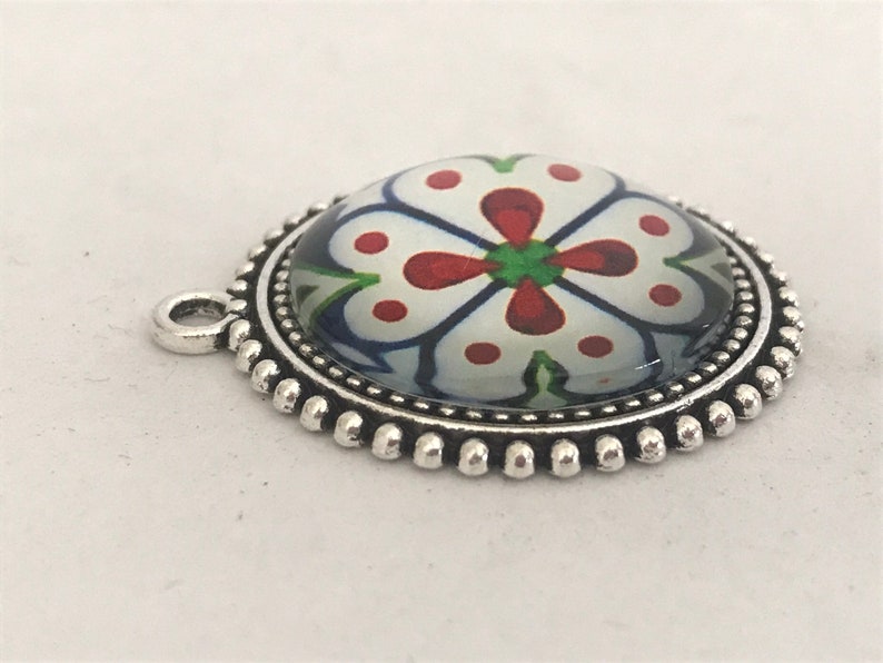 Round Glass Tile Pendant, Azulejo, Talavera Jewelry, Flower Tile ...