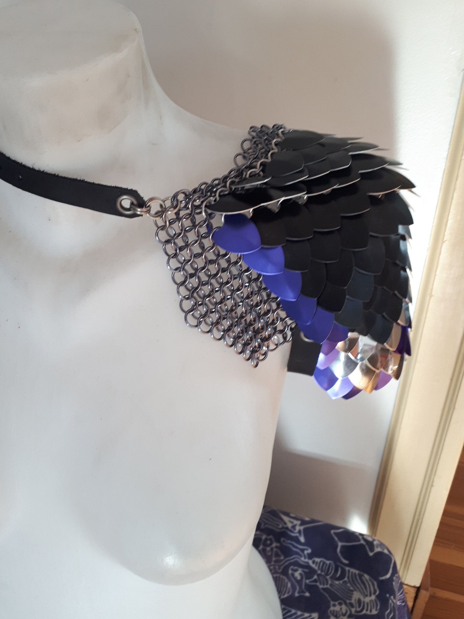 Scalemail Pauldron Single Shoulder Dragonscale Armor Made - Etsy