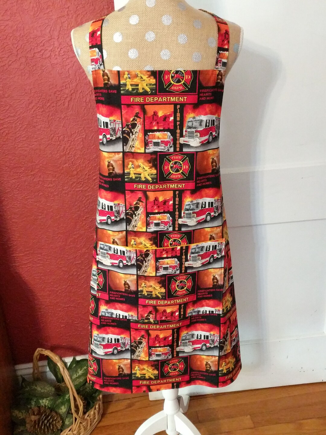 MEN'S FIREMAN APRON -- Firefighting Pattern Apron With Large Lined ...