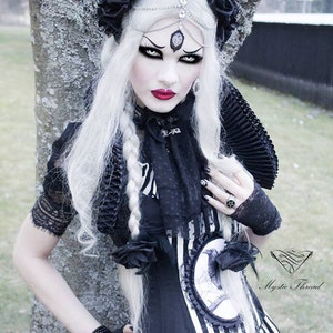 Black Elizabethan Renaissance Medieval Ruff Neck Collar Decorated With ...