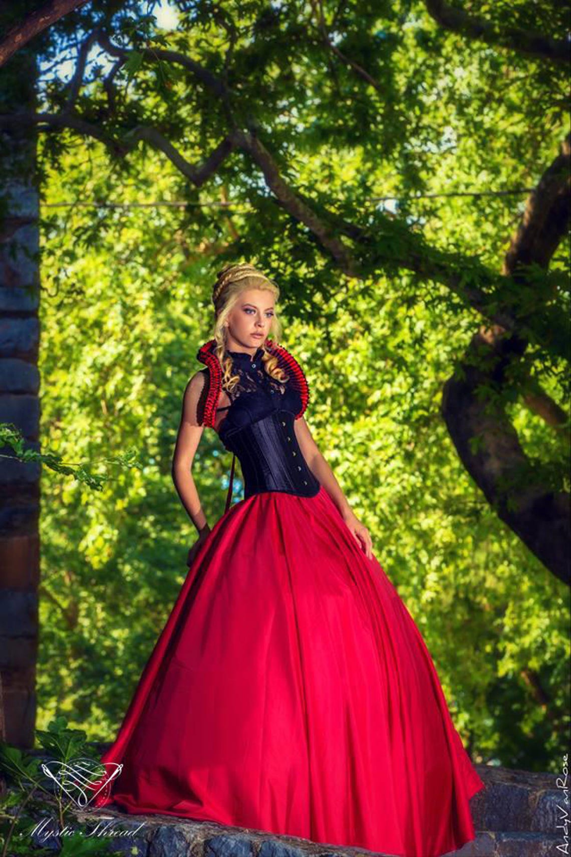 Light red elizabethan renaissance ruff neck collar decorated | Etsy