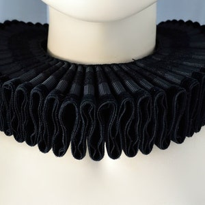 Black Elizabethan Rennaisance Medieval Neck Collar & Wrist Cuffs ...