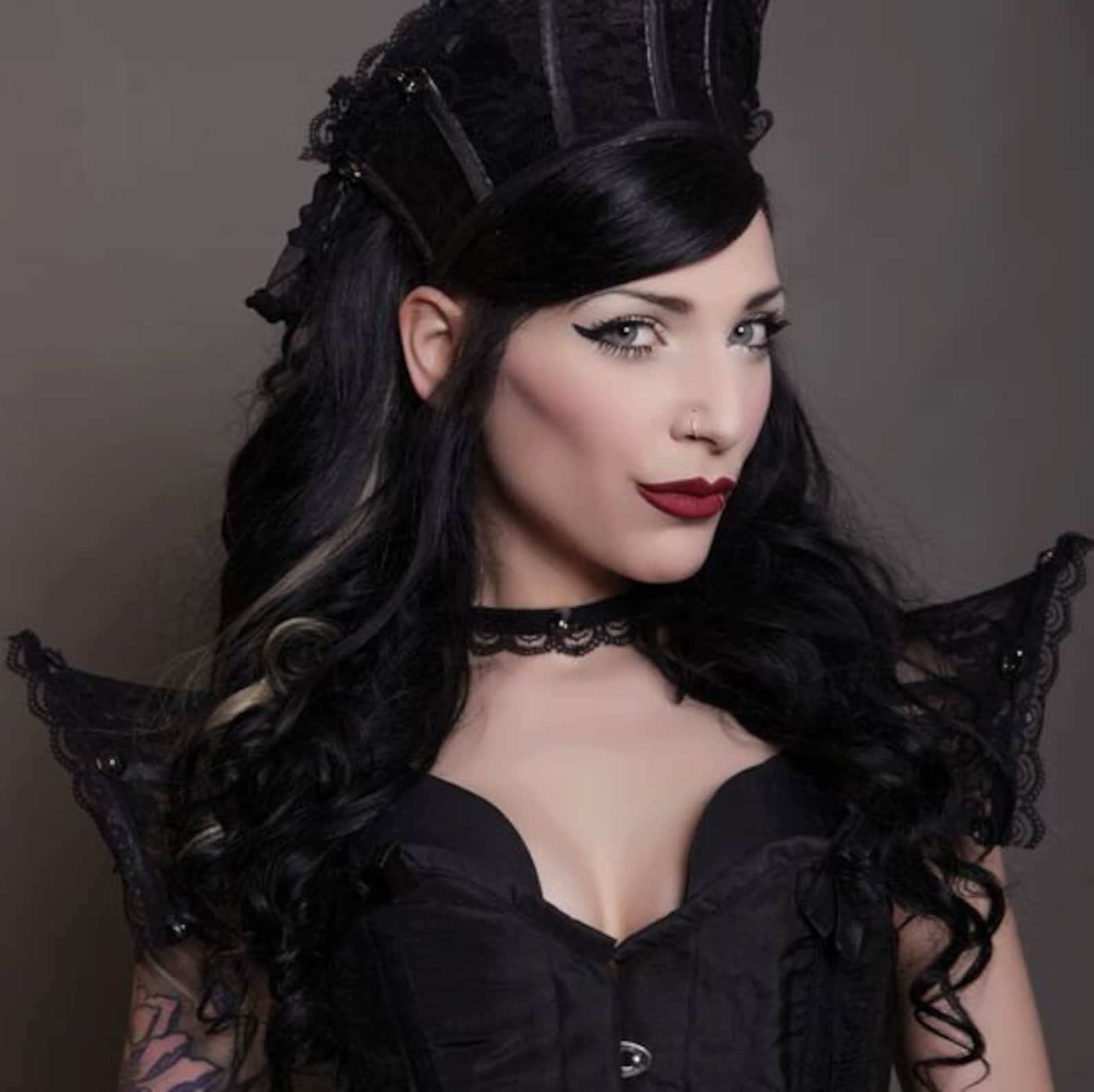 Black Lace Shoulder Pads Decorated With Crystalsthis Listing - Etsy