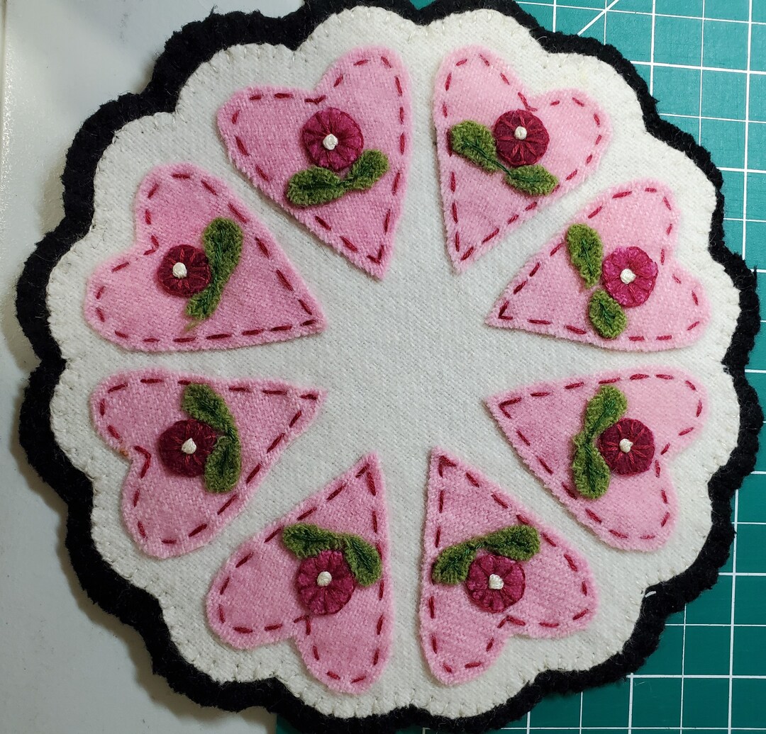 Hearts & Flowers Candle Mat - Etsy