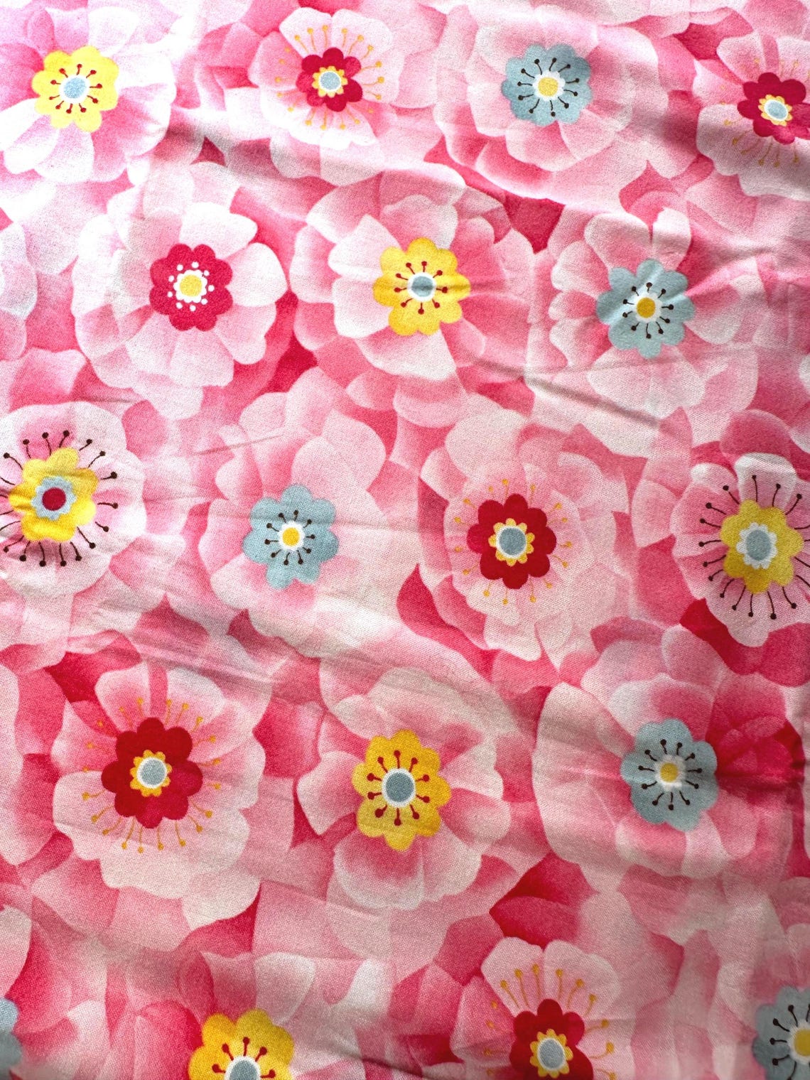 Moda Lulu by Chez Moi Pink White Large Flowers Floral Gray Yellow OOP ...