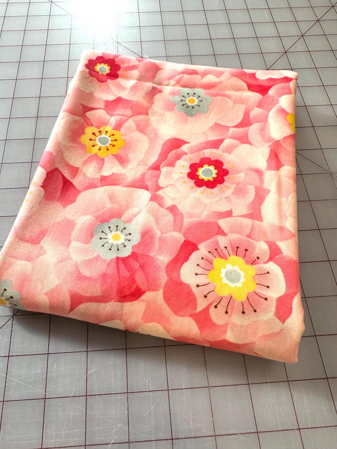 Moda Lulu by Chez Moi Pink White Large Flowers Floral Gray Yellow OOP ...