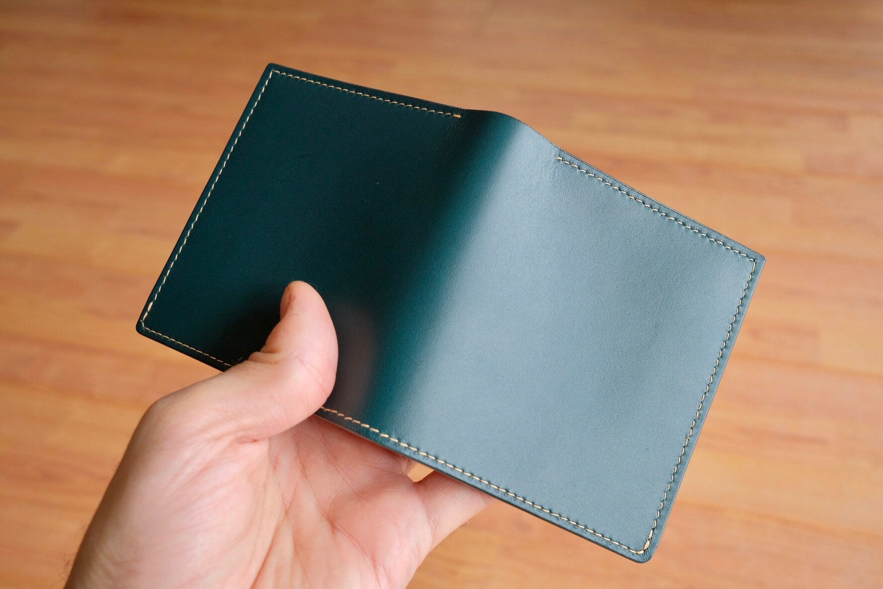 Vertical Bifold Wallet / Full Grain Billfold Wallet - Etsy