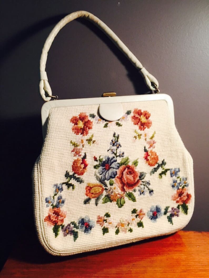Vintage Needlepoint Flower Purse , Vintage Needlepoint Handbag , Beige ...