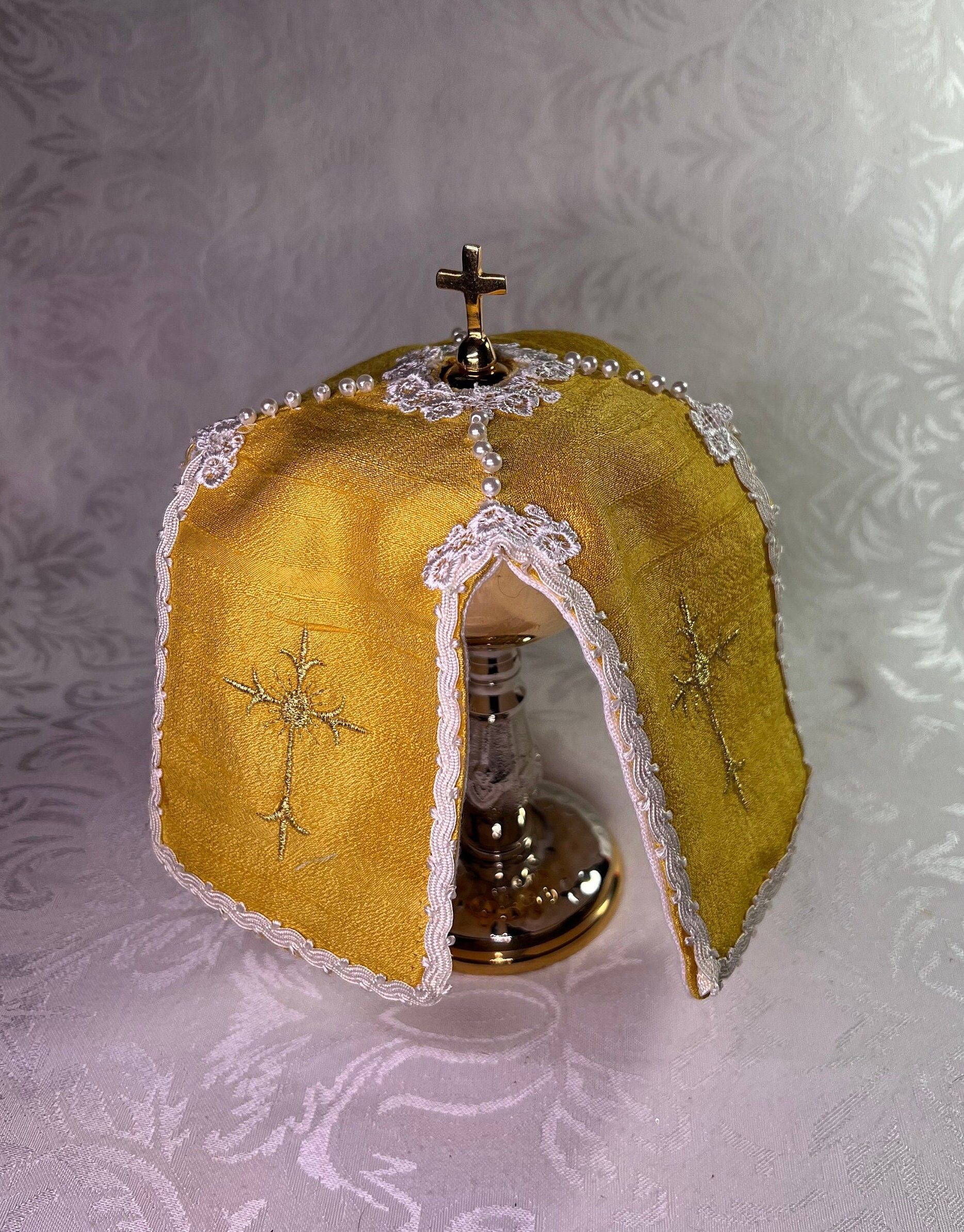 Gold Silk Ciborium Veil, White Linen Lining, Beaded - Etsy