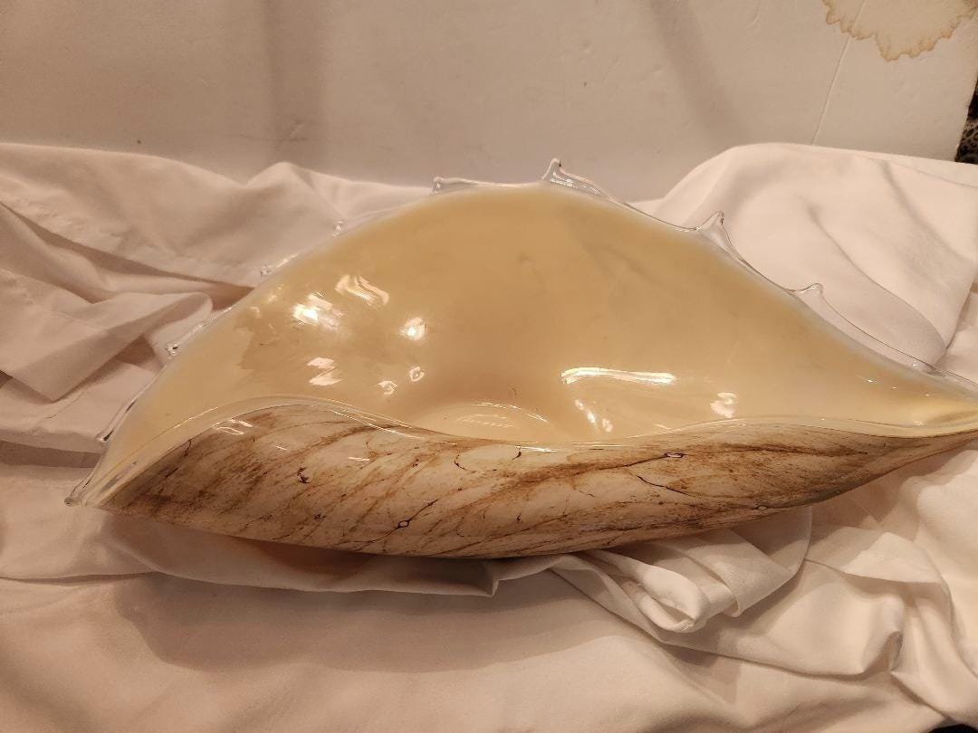 Large 1970's Art Glass Folded Conch Shell Centerpiece Hand Blown in ...