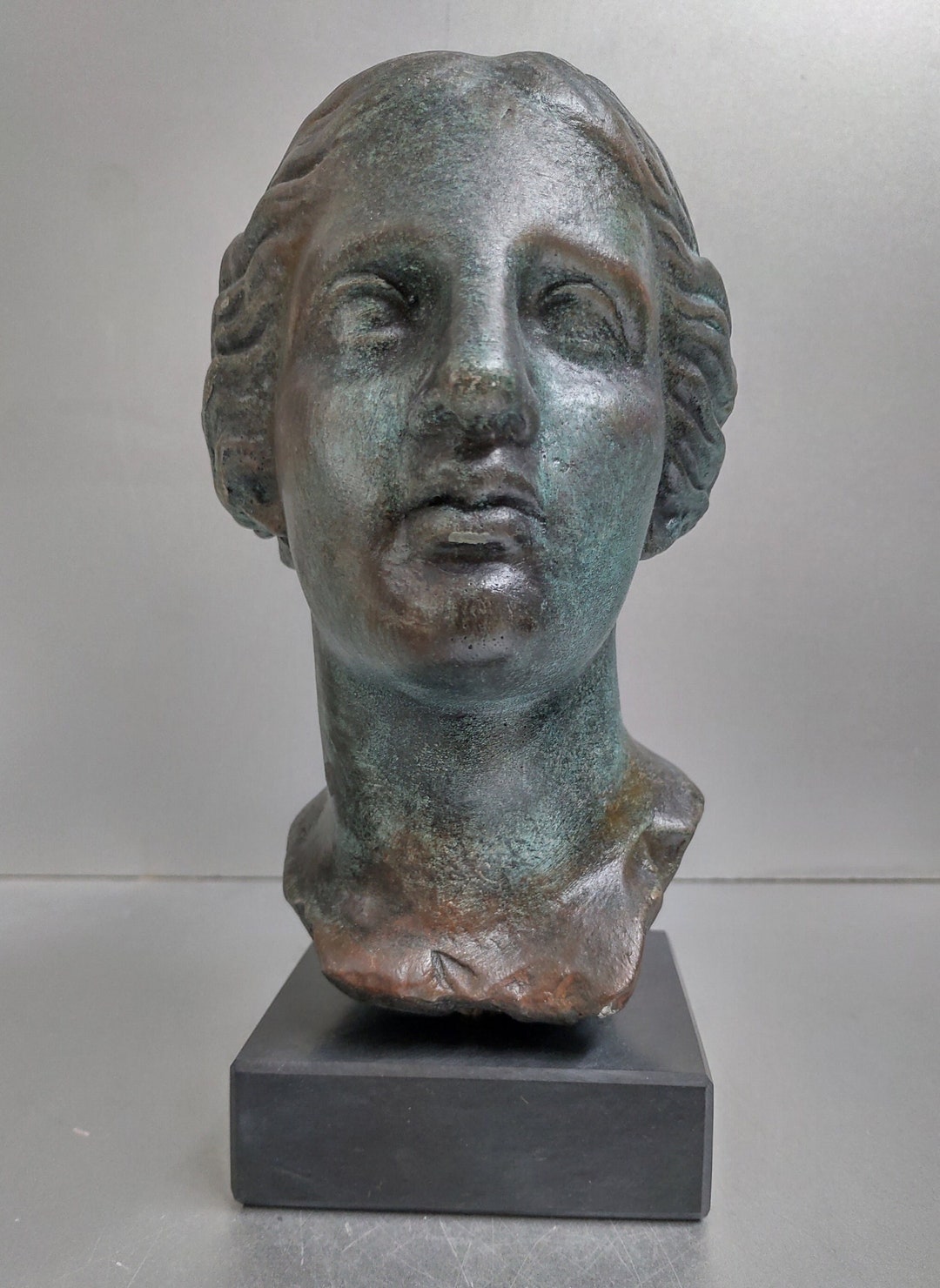 Aphrodite Sculpture Statue on Black Marble Base Green Aged Color Effect ...