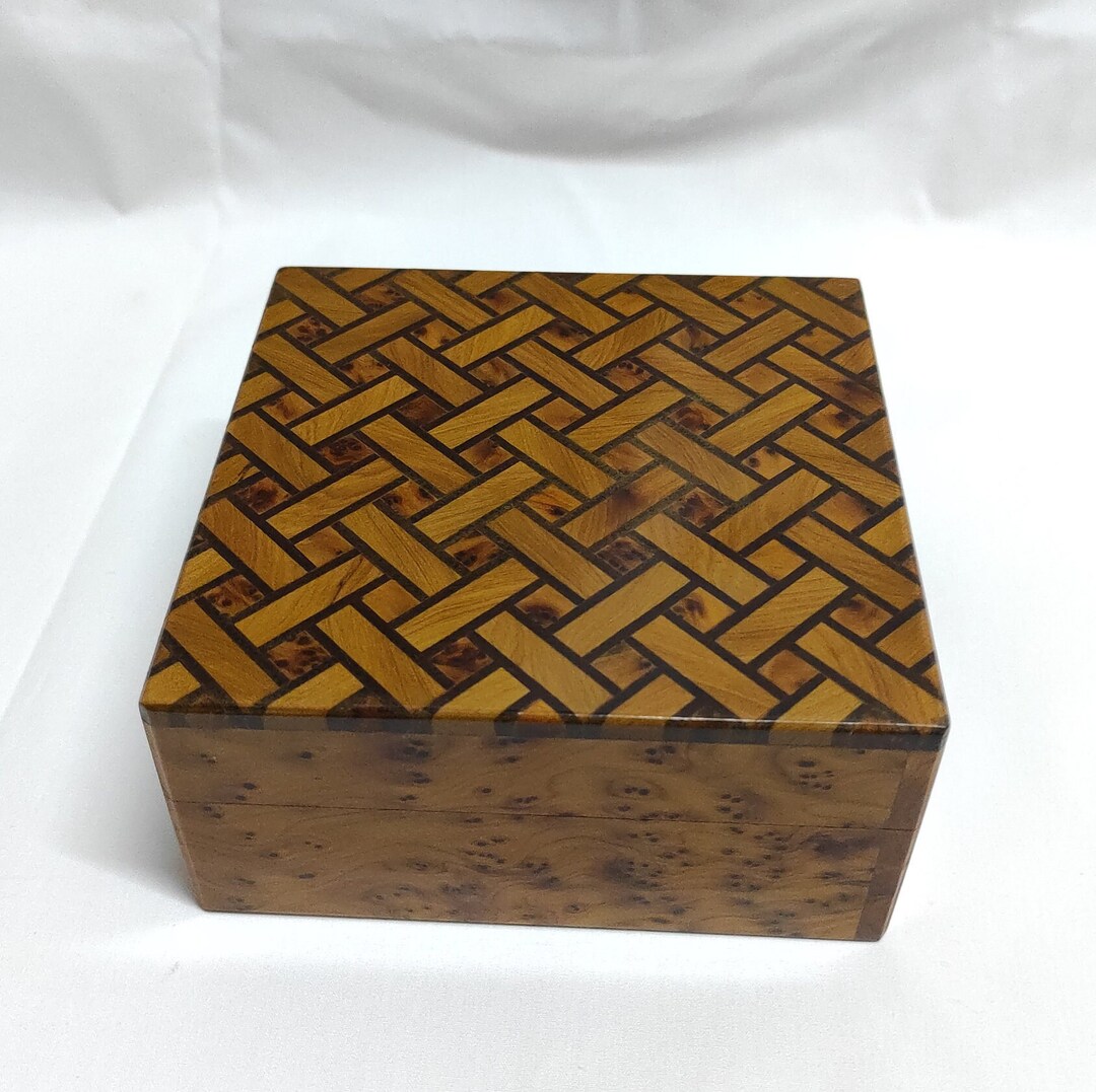 Family Box, Keepsake Box, THUYA Wood Box, Wooden Memory Box, Keepsake ...