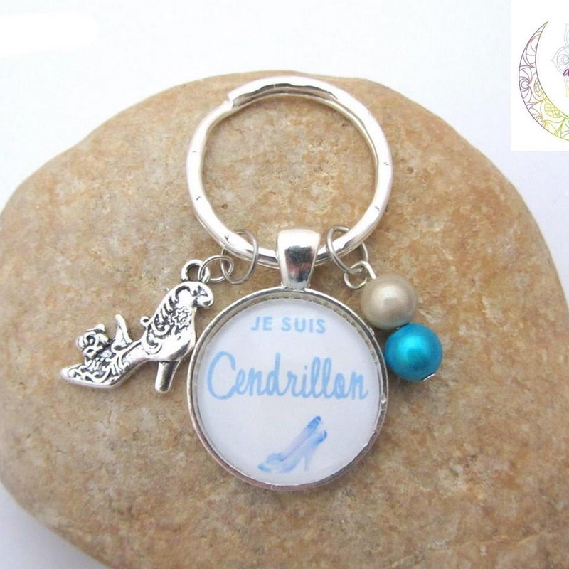 Cinderella Key Chain - Etsy