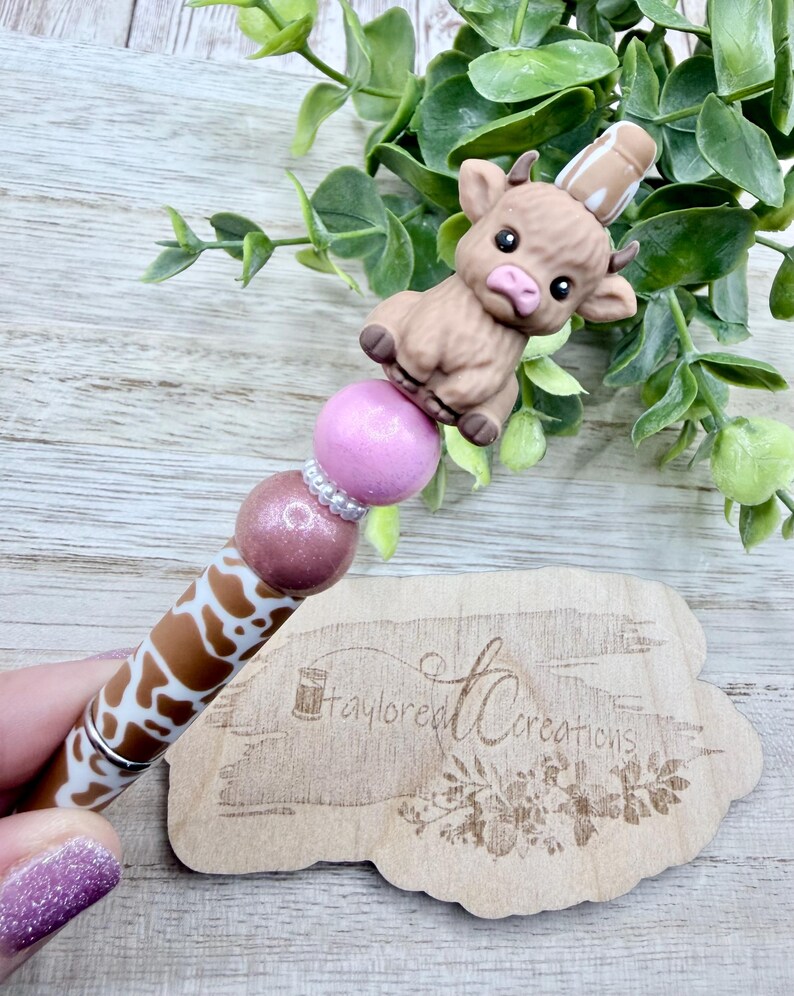 Animal Pen, Highland Cow, Siamese Cat, Raccoon, Giraffe, Horse Unicorn ...