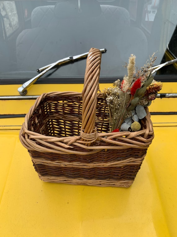 Small French Market Basket: Vintage Woven Basket - Gem