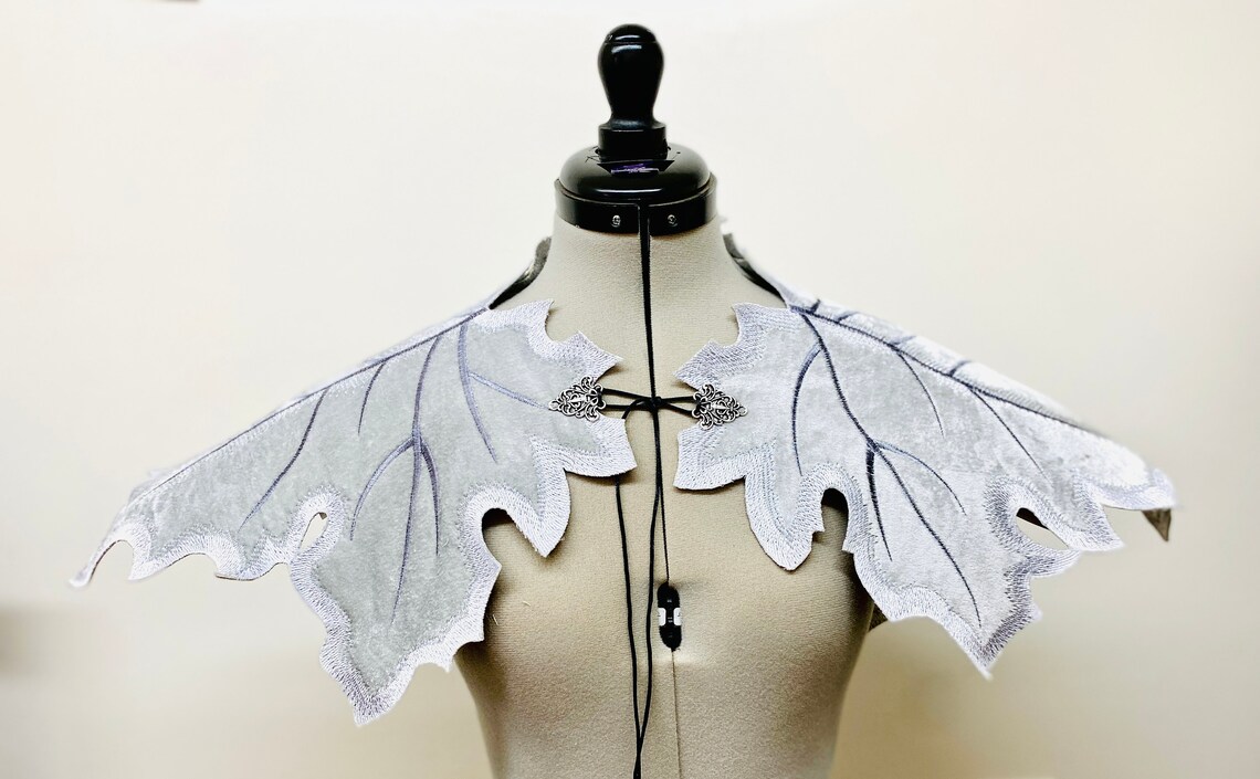 Embroidered Silver Velvet Elven Leaf Capelet Elven Ranger - Etsy