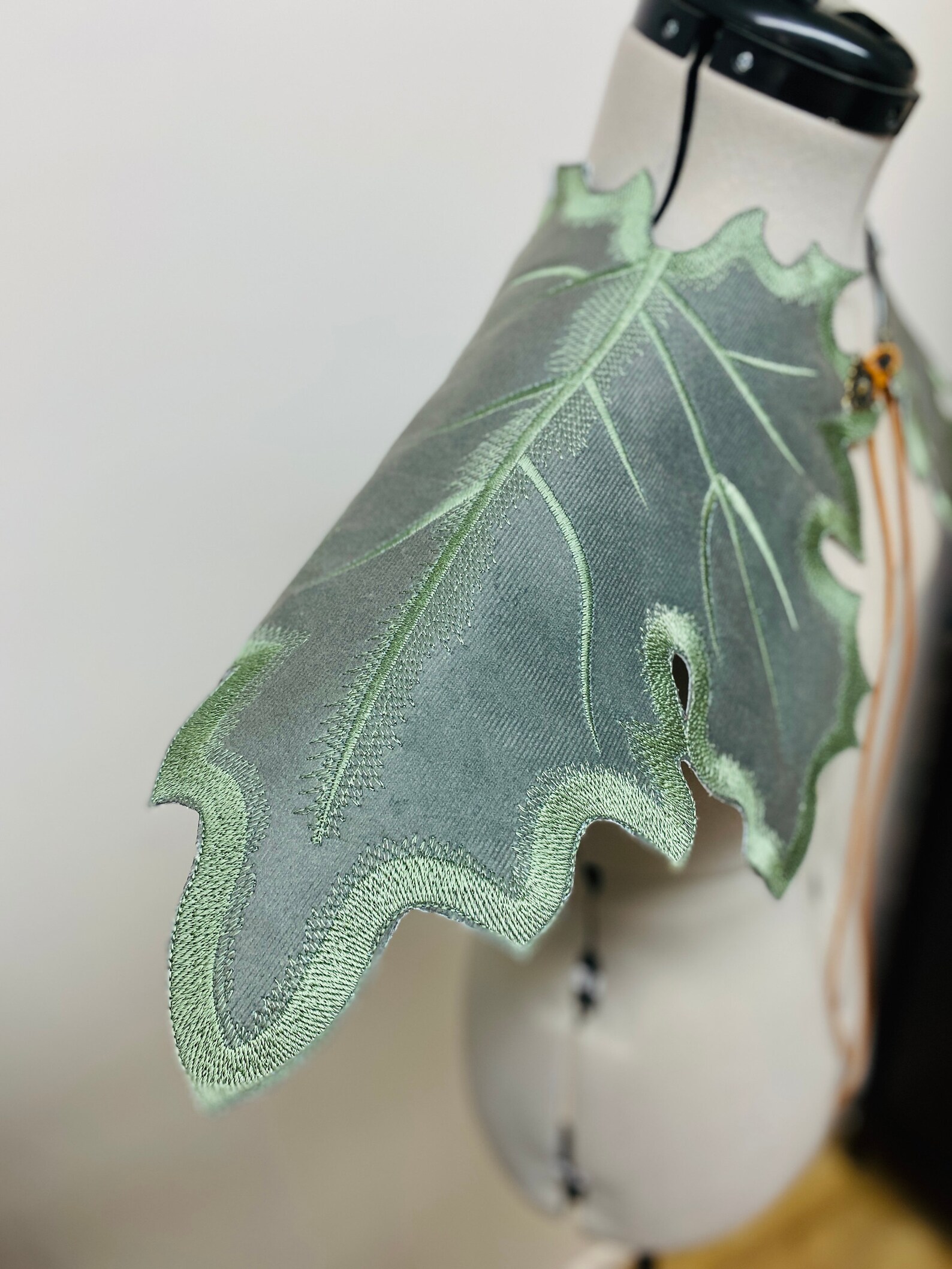 Embroidered Sage Green Elven Leaf Capelet Elven Ranger - Etsy
