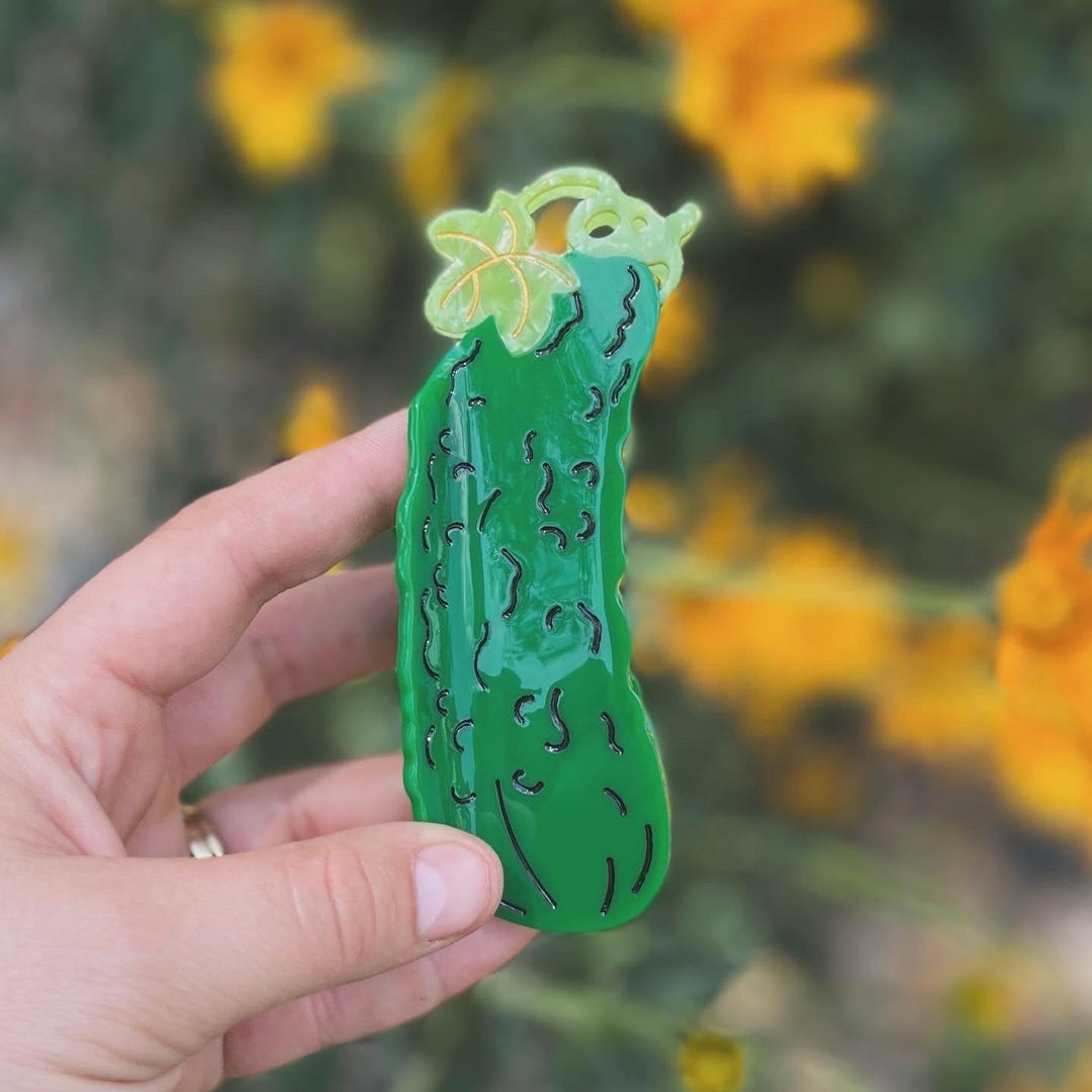 Pickle Hair Claw Clip, Veggie Design, Hair Accessory, Pickle Clip, Cute ...