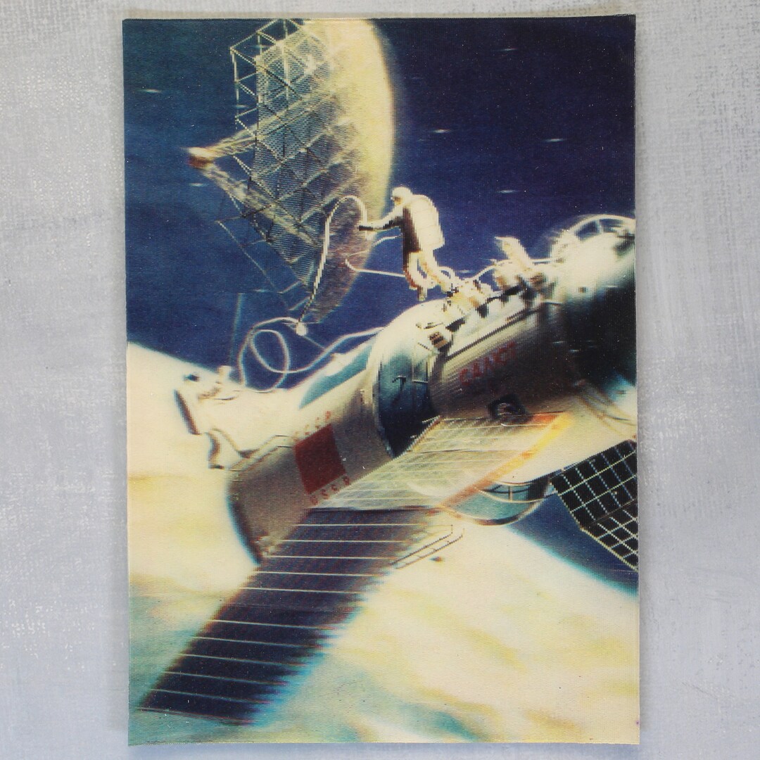 Soviet Spaceship SALYUT. Astronauts Lyakhov and Ryumin. 3D Stereo ...