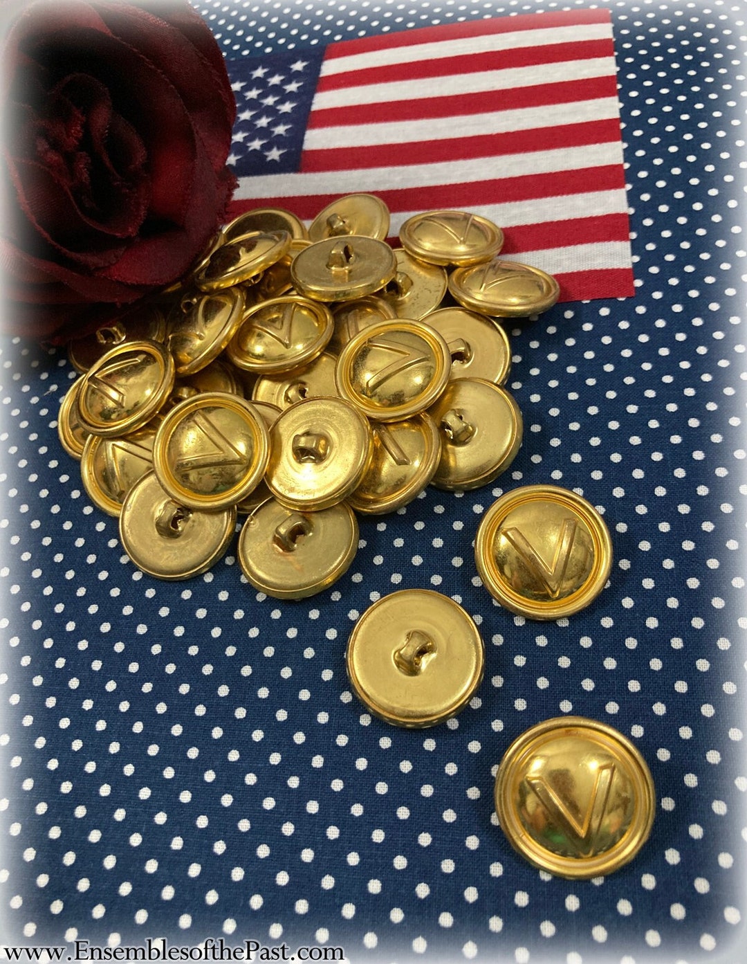 Buttons - "v" for Victory Buttons - Gold Metal With Block V - 7/8 ...