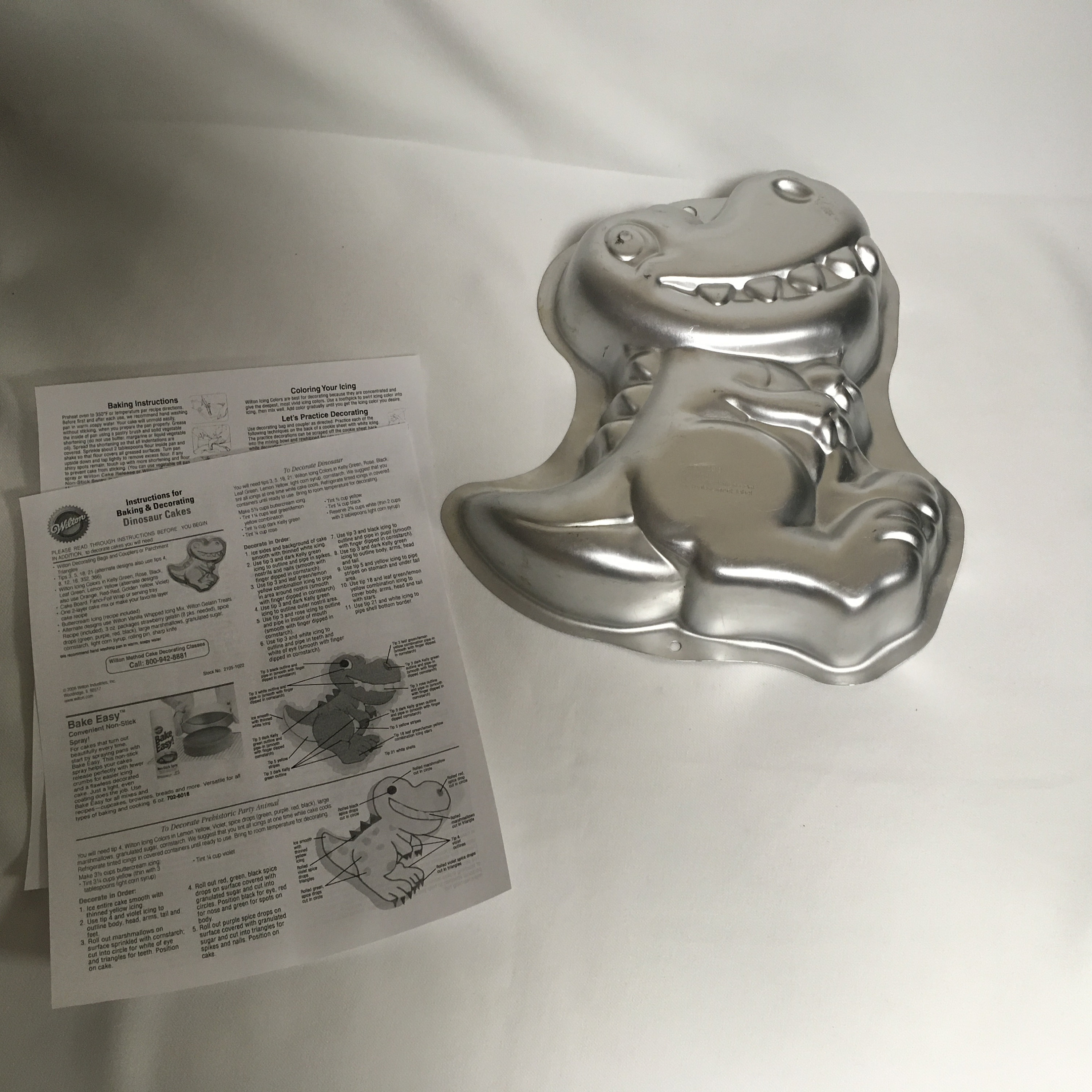 Wilton 2105-1022 Dinosaur T-rex Baby Dino CAKE PAN Bake & | Etsy