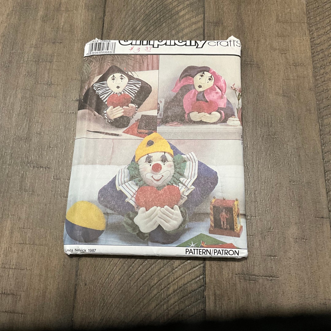 Simplicity Sewing Pattern 8469 Decorative Clown Pillows 3D Pillows ...