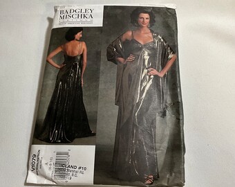 Vogue 1944 Sewing Pattern Vera Wang Misses Petite Dress Close Fitting ...