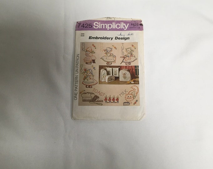 Simplicity 7425 Embroidery Design Dutch Girl Tradition Dress Clogs ...