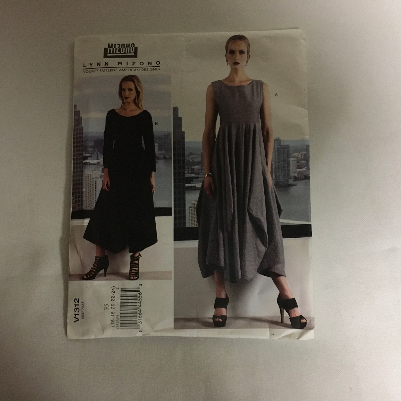 Vogue V1312 Sewing Pattern Lynn Mizono Pullover Dress Close Fitting ...