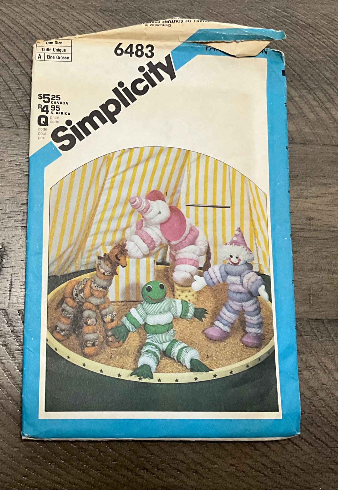 Simplicity 6483 277 Puff Circle Animals and Clown One Size Elephant ...