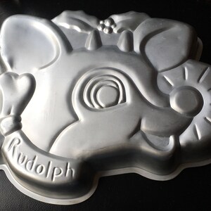 Wilton Cake Pan Rudolph the Red Nose Reindeer Christmas Holiday X-mas ...