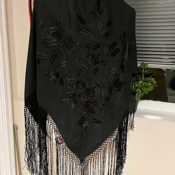 Spanish Shawl - Etsy