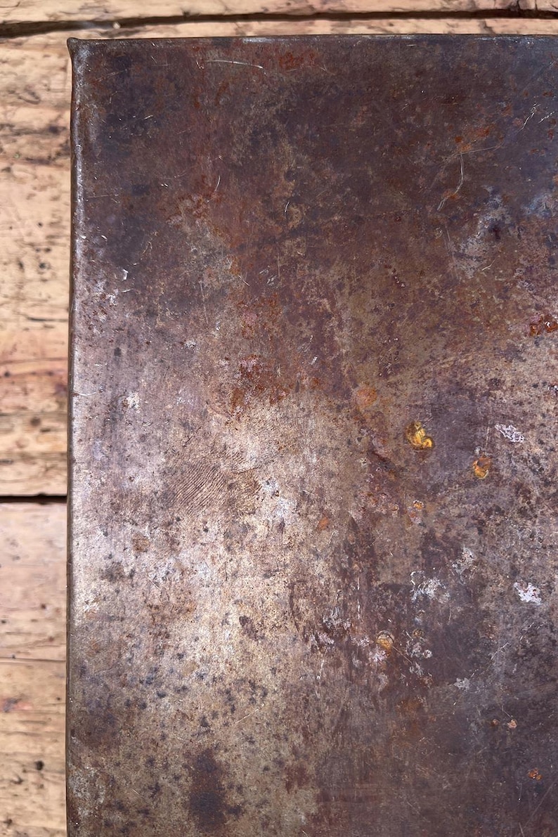Vintage Rusted Metal Food Photo Props, Old Baking Sheets, Tarnished ...