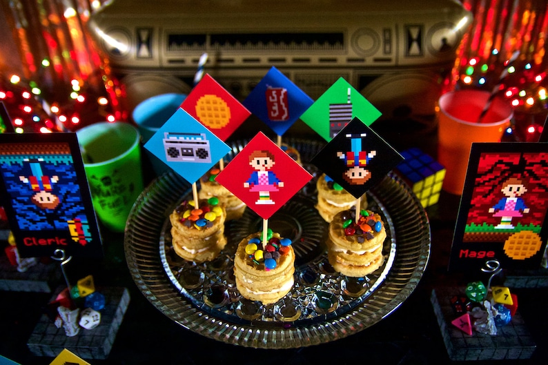 STRANGER THINGS Printable Party / Stranger Things Pixel Art Decorations ...