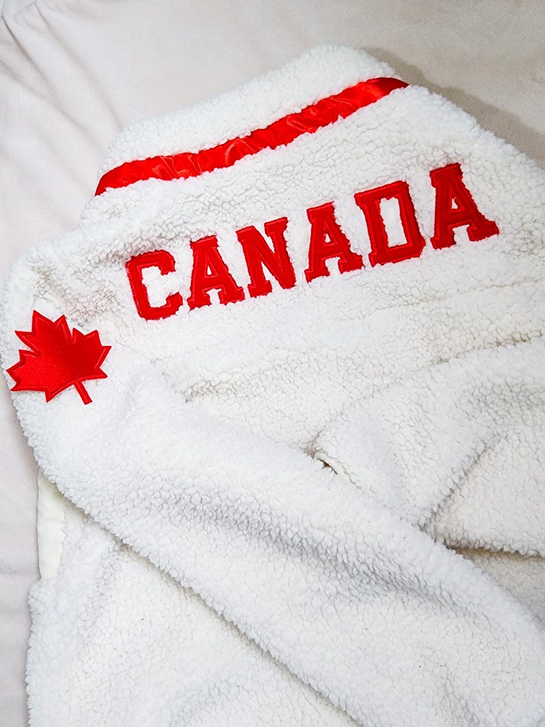 Hollander Sherpa Jacket: Maple Leaf & Canada, Fleece Jacket Costume ...