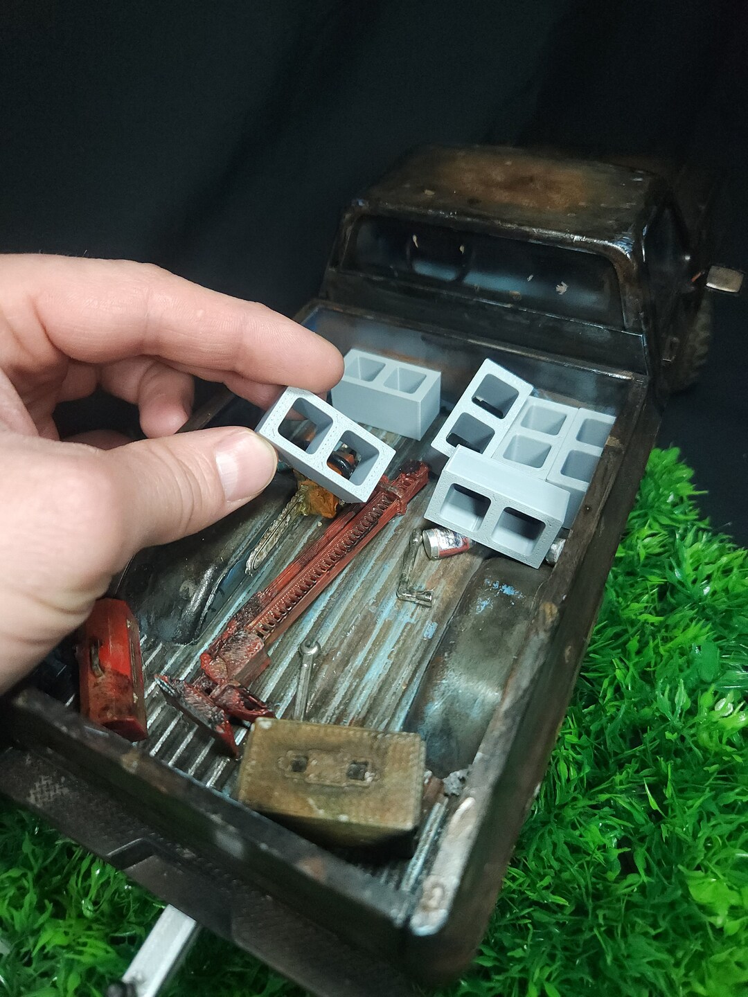 Cinder Block Bricks / Breeze Blocks for Construction / Modelling 1/18 ...