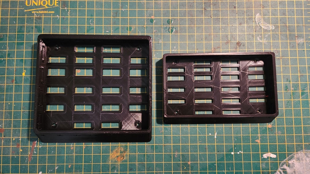 Miniature Roof Rack Luggage Tray Cargo & Bungees for RC Rock Crawlers ...