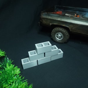 Cinder Block Bricks / Breeze Blocks for Construction / Modelling 1/18 ...