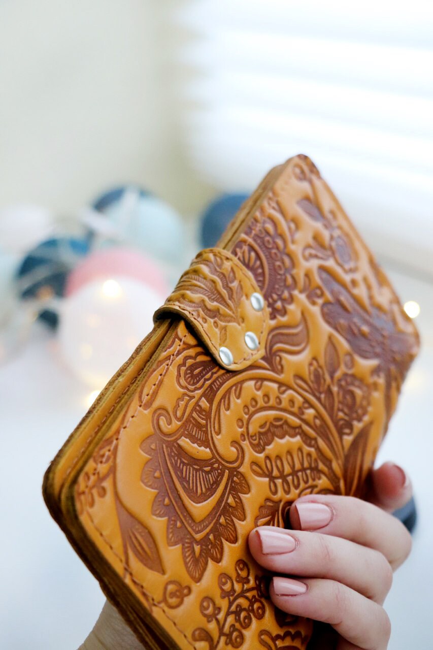 Personalized Unique Dragonfly Embossed Pattern Leather Wallet - Etsy